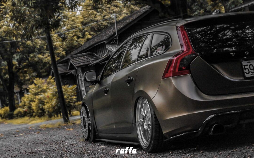 VOLVO V60-RS03 HYPERSILVER DIAMOND CUT - raffa wheels